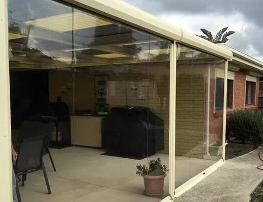 Motorized Transparent PVC Zipscreen - DS SHADING